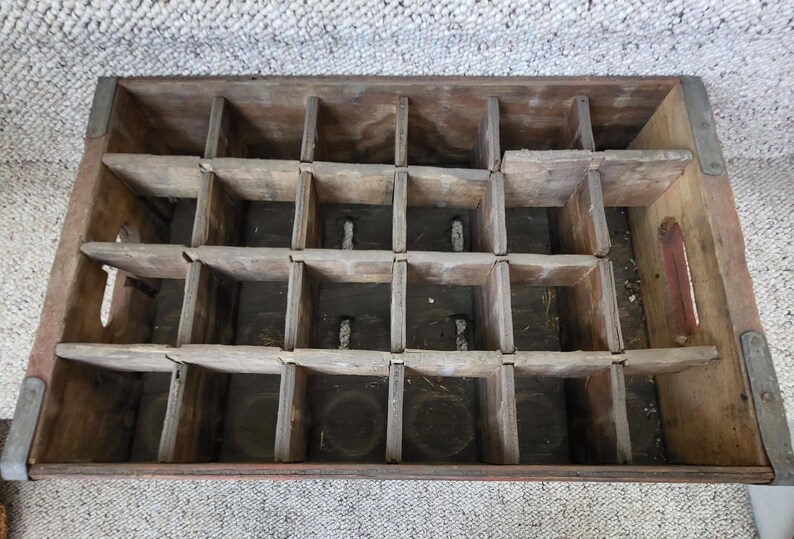 Vintage 1983 Coca-cola Red Wood 24 Bottle Crate Carrier W/ Metal Corner ...