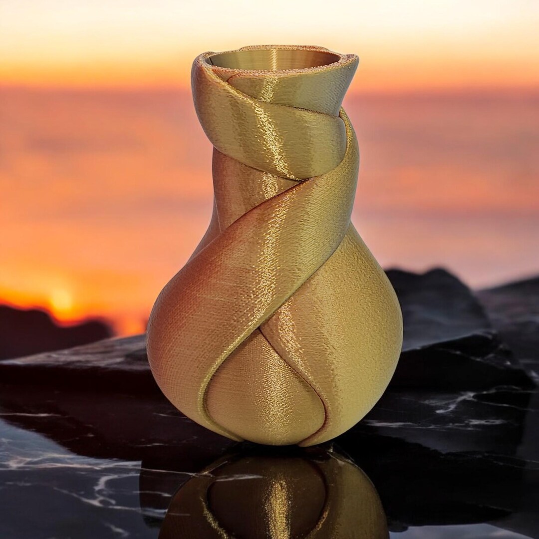 Twilight Twist Vase, 3D Printed Vase, Dried Flowers Holder, Interior ...