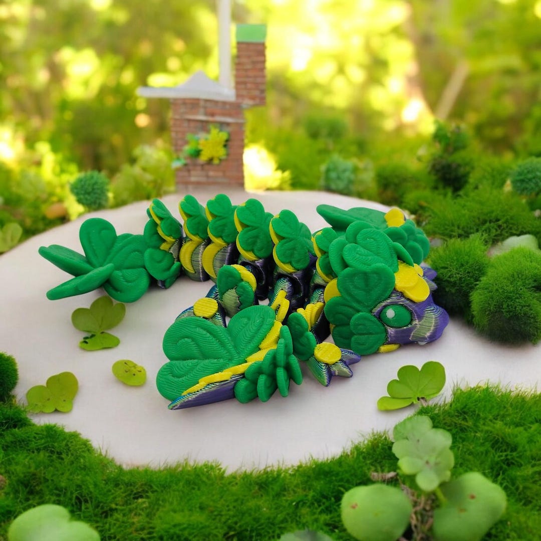 Tiny Clover Dragon, 3D Printed Fidget Toy, Multi Color Dragon, St ...