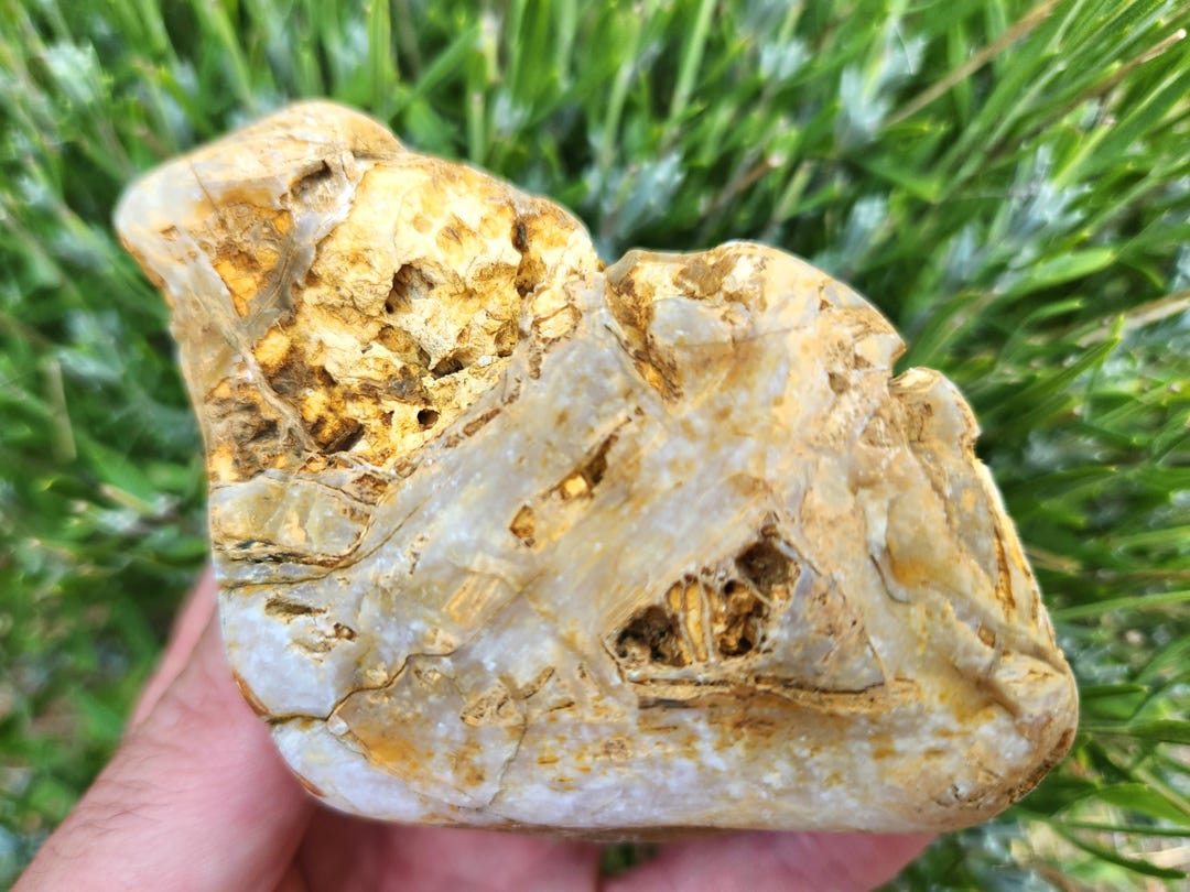 Opaque Fractured Membrane Agate, Opaque Agate, 9 Oz, Mineral Inclusions ...