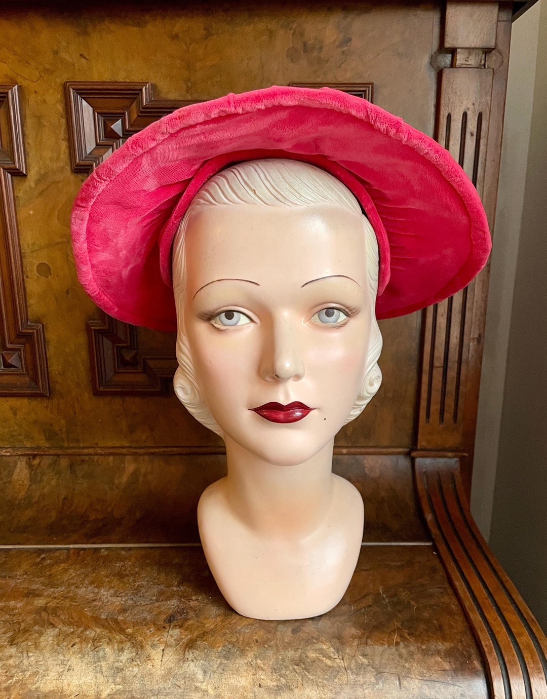 Fabulous Shocking Pink Early 1950s Wide Brim Platter Hat Jacoll S M L ...