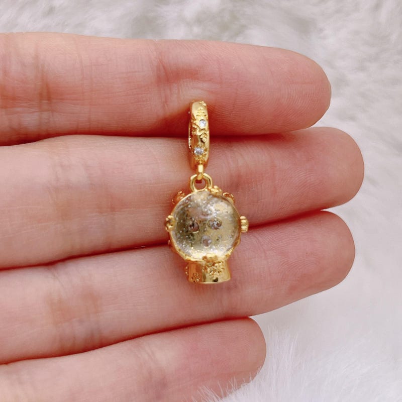 Globe Bracelet - Etsy