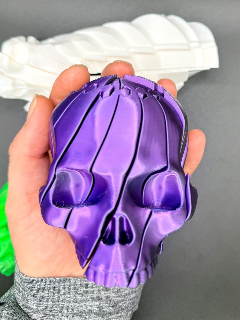 Twist & Turn Skull Fidget | Collapsing Skull Fidget Toy | Spiral Flow ...