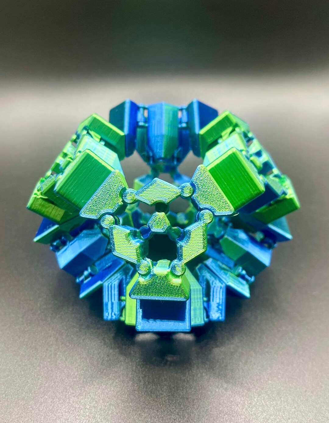 Tri-flex Fidget Toy | Geometric Kinetic Desk Gadget | Expanding 3D ...