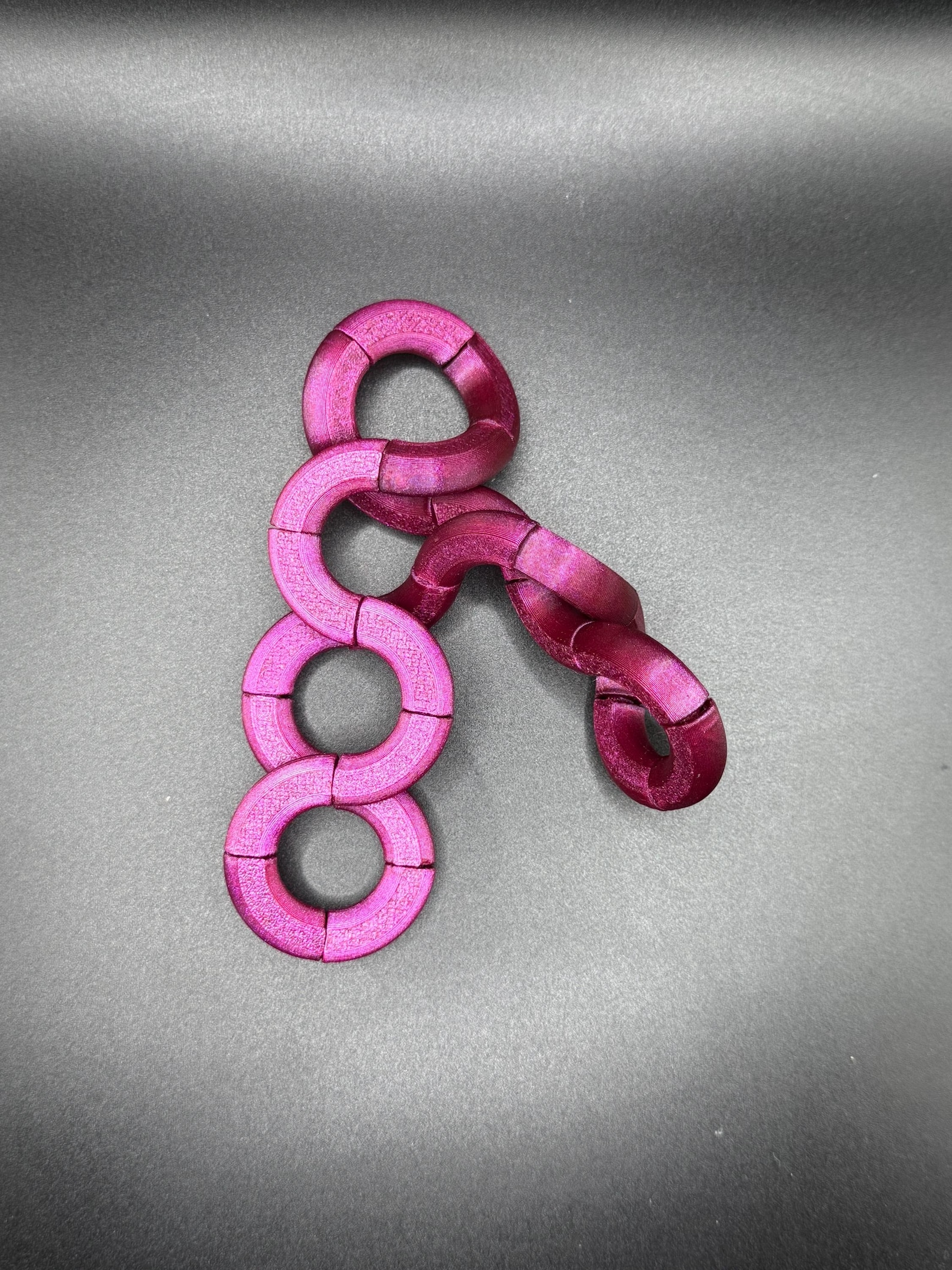 3D Printed Twisty Link Tangle Fidget Toy – Flexible Articulated Curves ...
