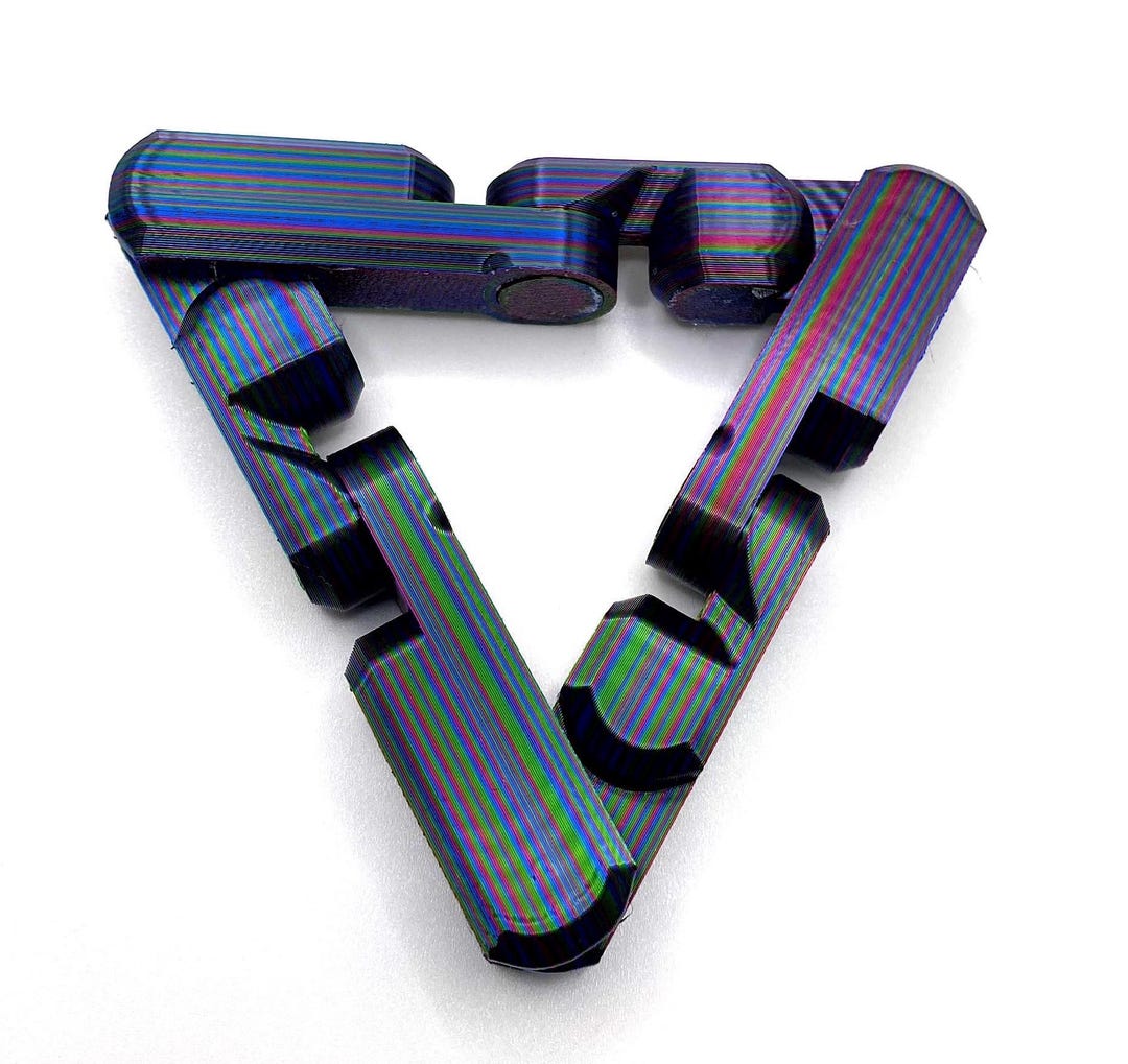 Infinity Triangle Fidget Toy | 3D Printed Rotating & Flipping Desk Toy ...