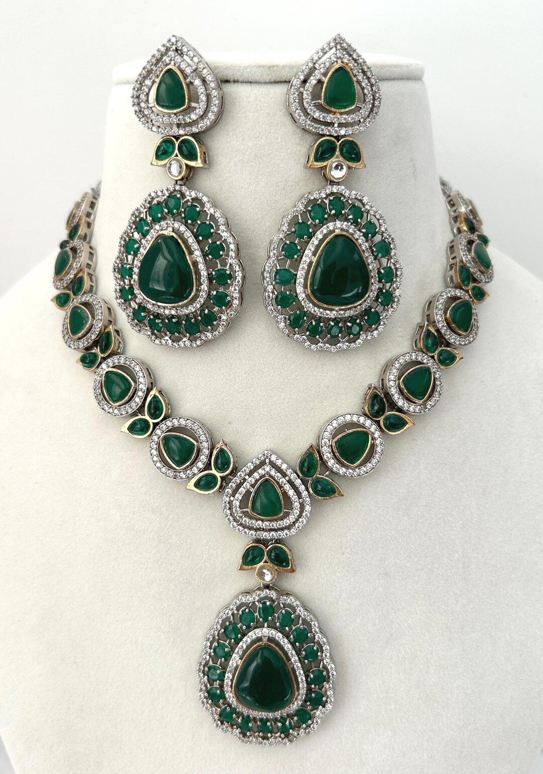 Monzonite Sabyasachi Inspired Indian Green Necklace/ Celebrity ...