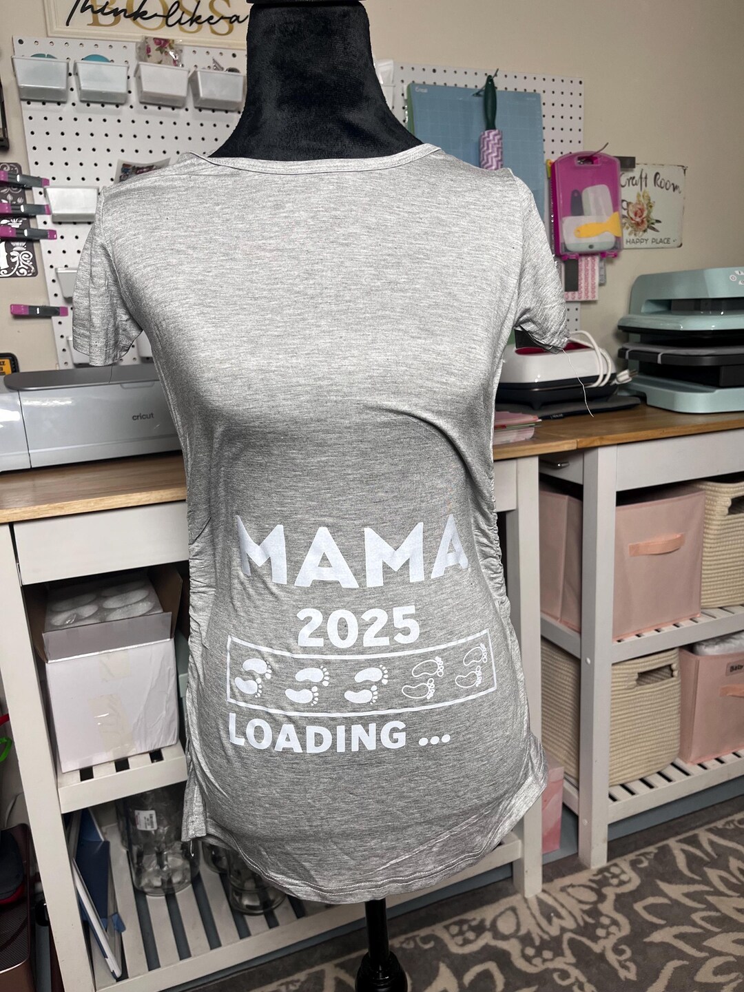 Mama Loading 2025 Maternity T-shirt - Etsy