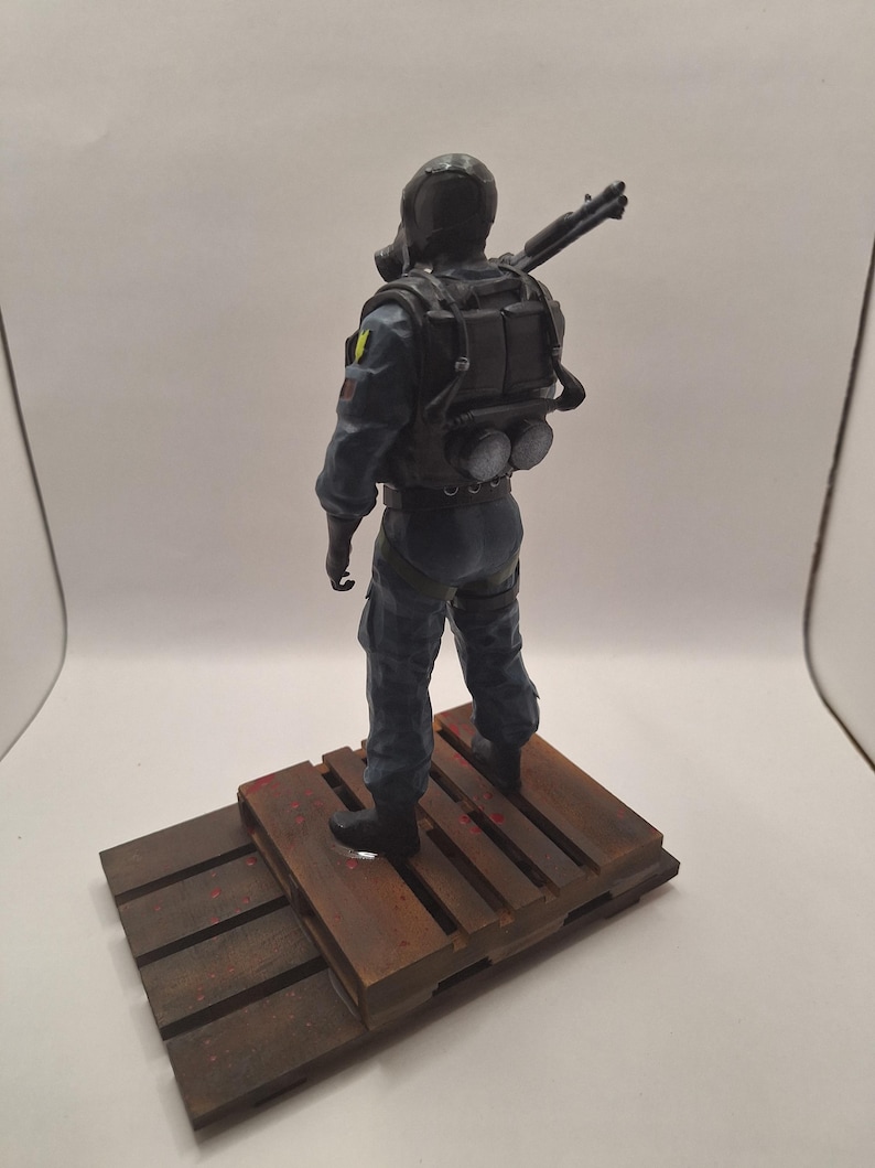 Seige Figure Replica (smoke) R6 - Etsy