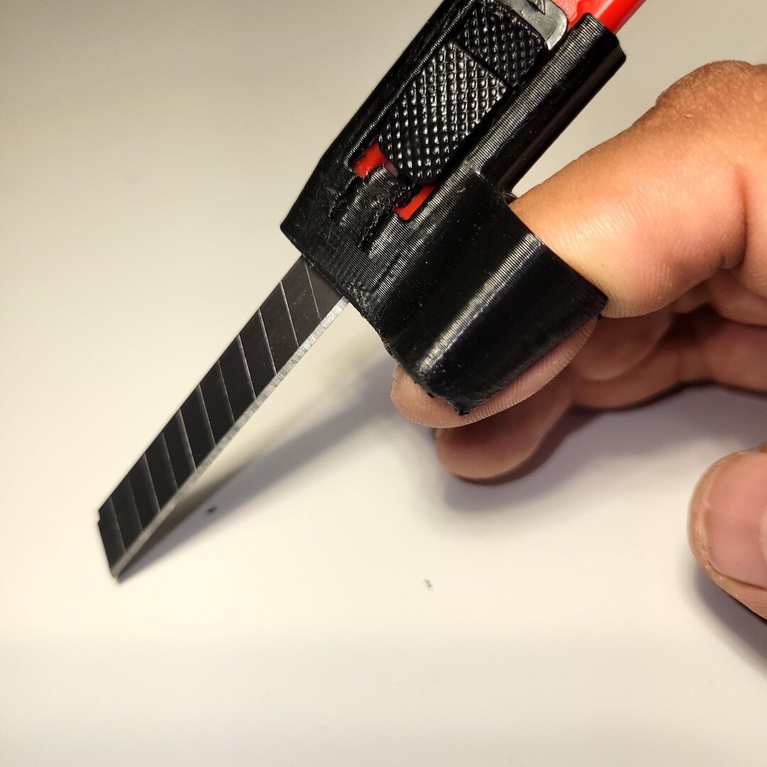 Retractable Razor Blade Knife Holder for Straight Clean Cuts FINGER ...