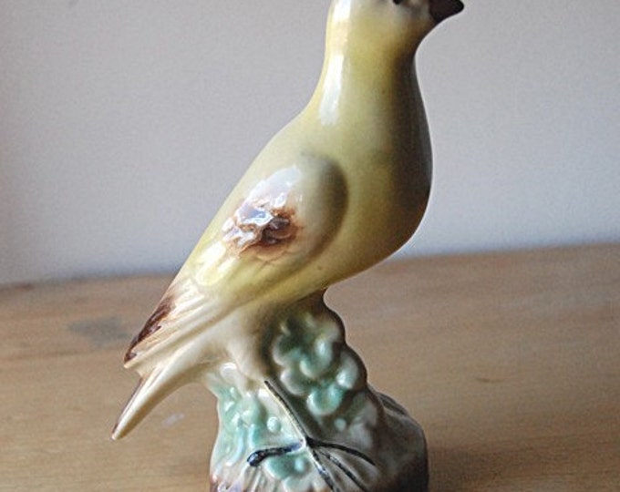 Vintage Ceramic Yellow Bird Figurine so Shiny. - Etsy