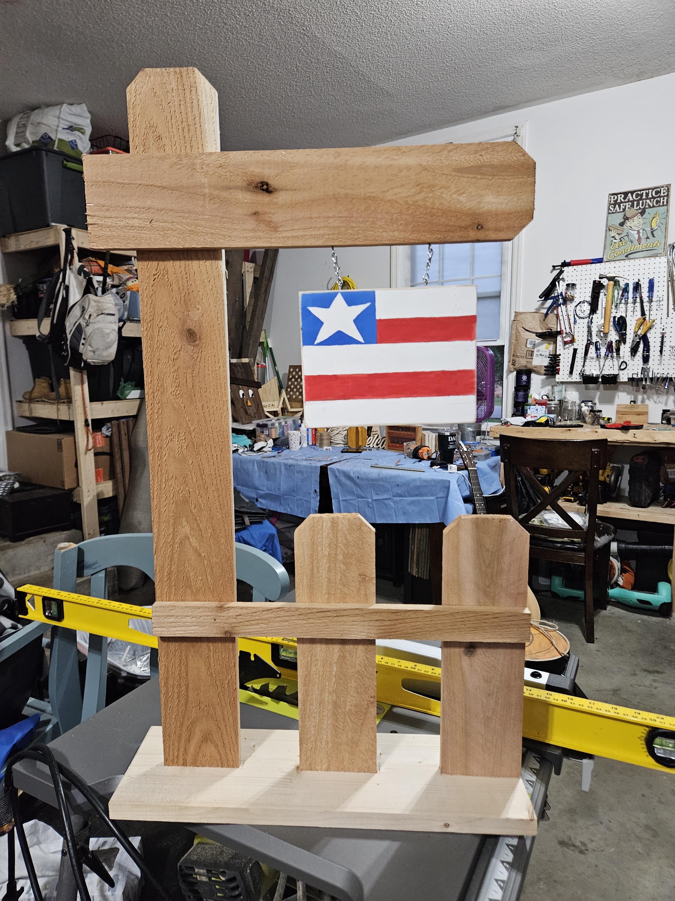 Custom Picket Fence Welcome Sign W/ Interchangeable Seasonal Plaques - Etsy