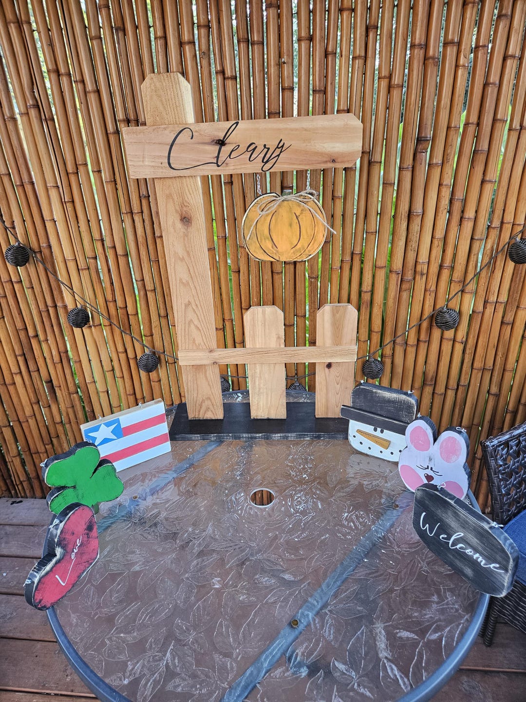 Custom Picket Fence Welcome Sign W/ Interchangeable Seasonal Plaques - Etsy