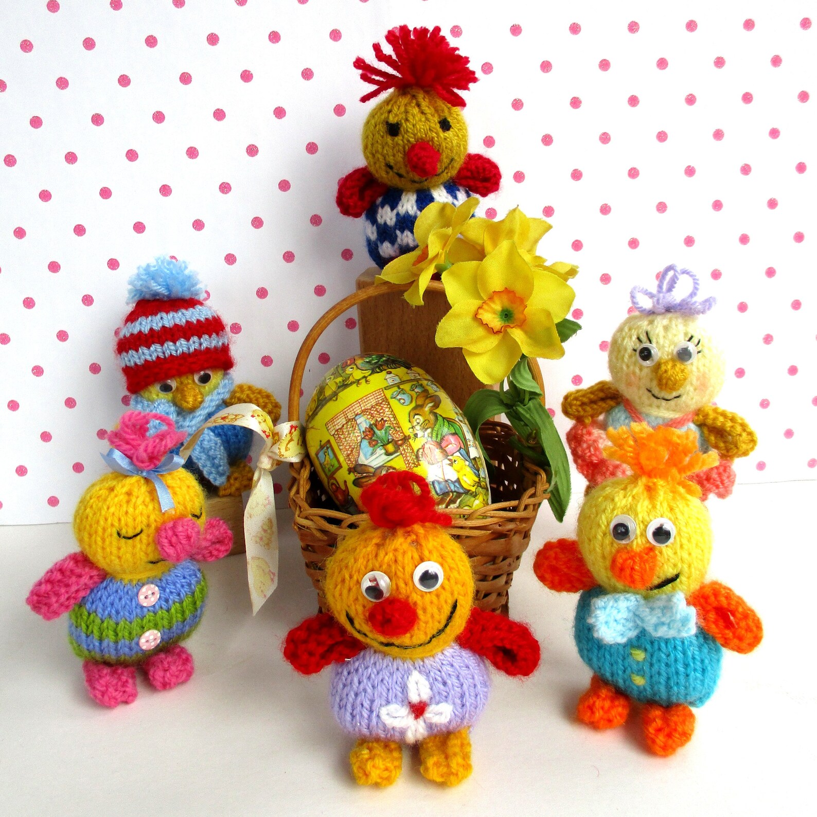 10 CHEERFUL CHICKS - Pocket Pals - 4" (10cm) - Easter Decorations ...