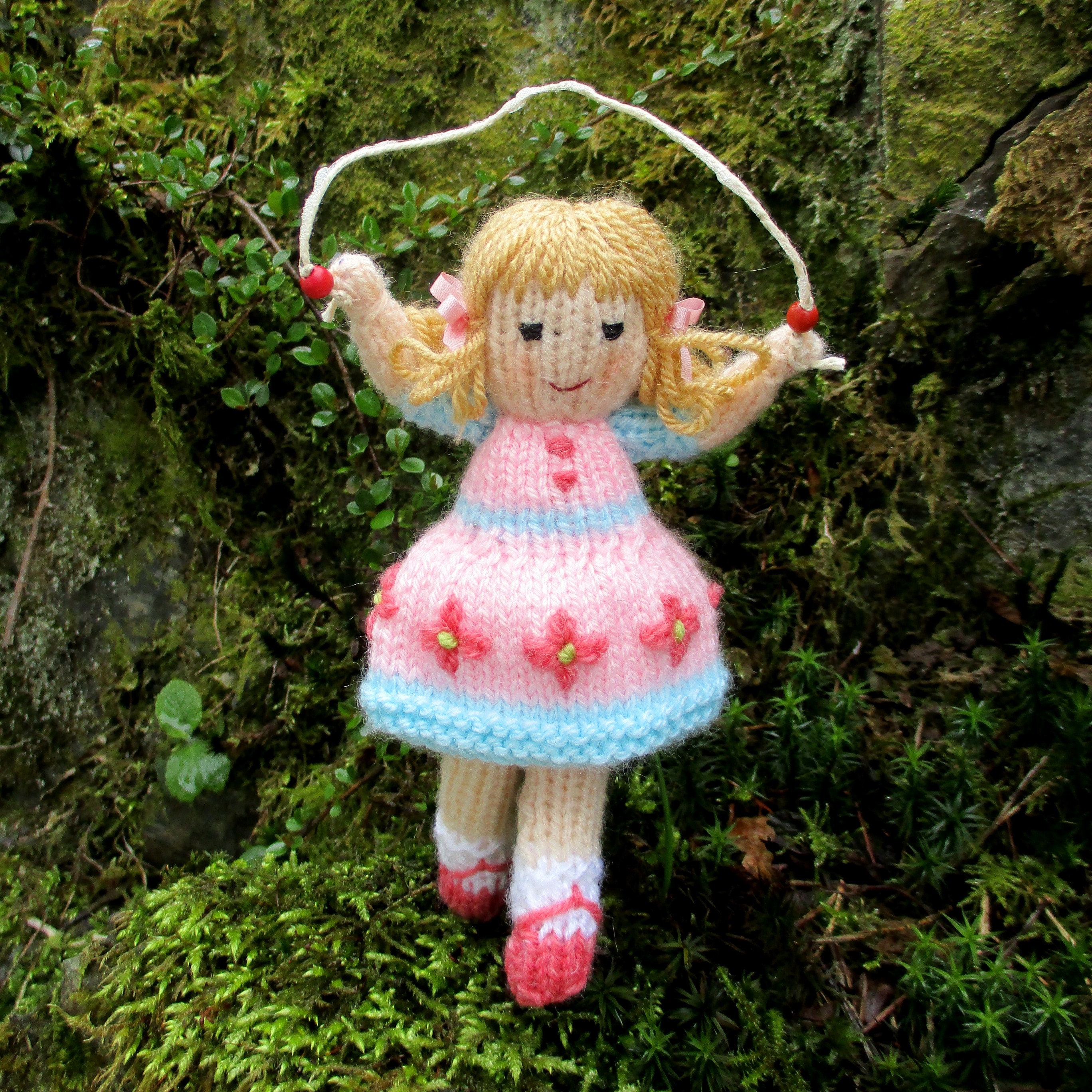 4 Little Skipping Friends - 6" (15cm) - Doll Knitting Pattern - Toy ...