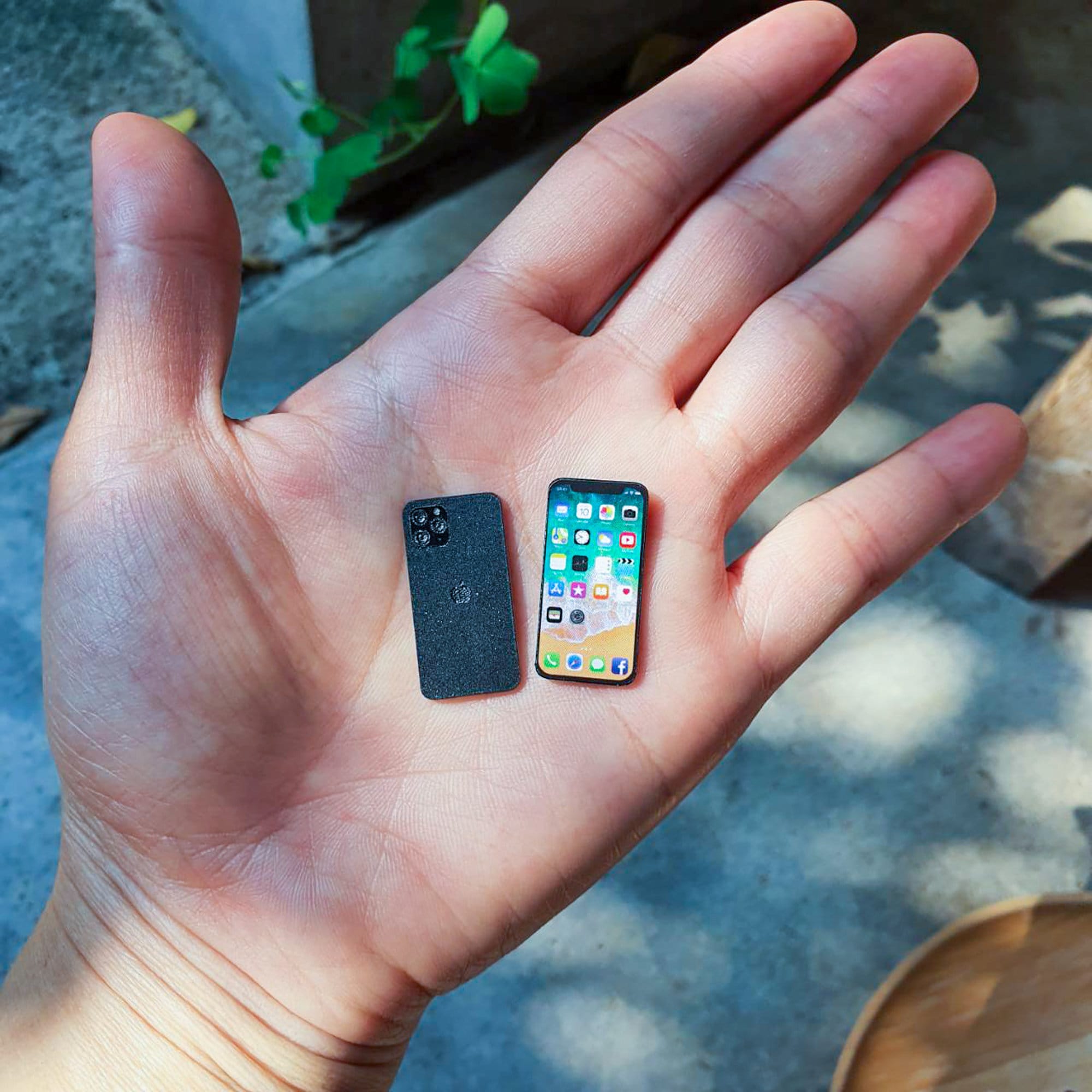 New iPhone 11 Pro Max Space Gray Toy Miniature Scale 1:6 for | Etsy