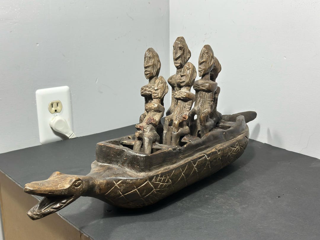 Vintage Large Dogon Wooden Pirogue Crocodile Boat With Figures – 22 ...