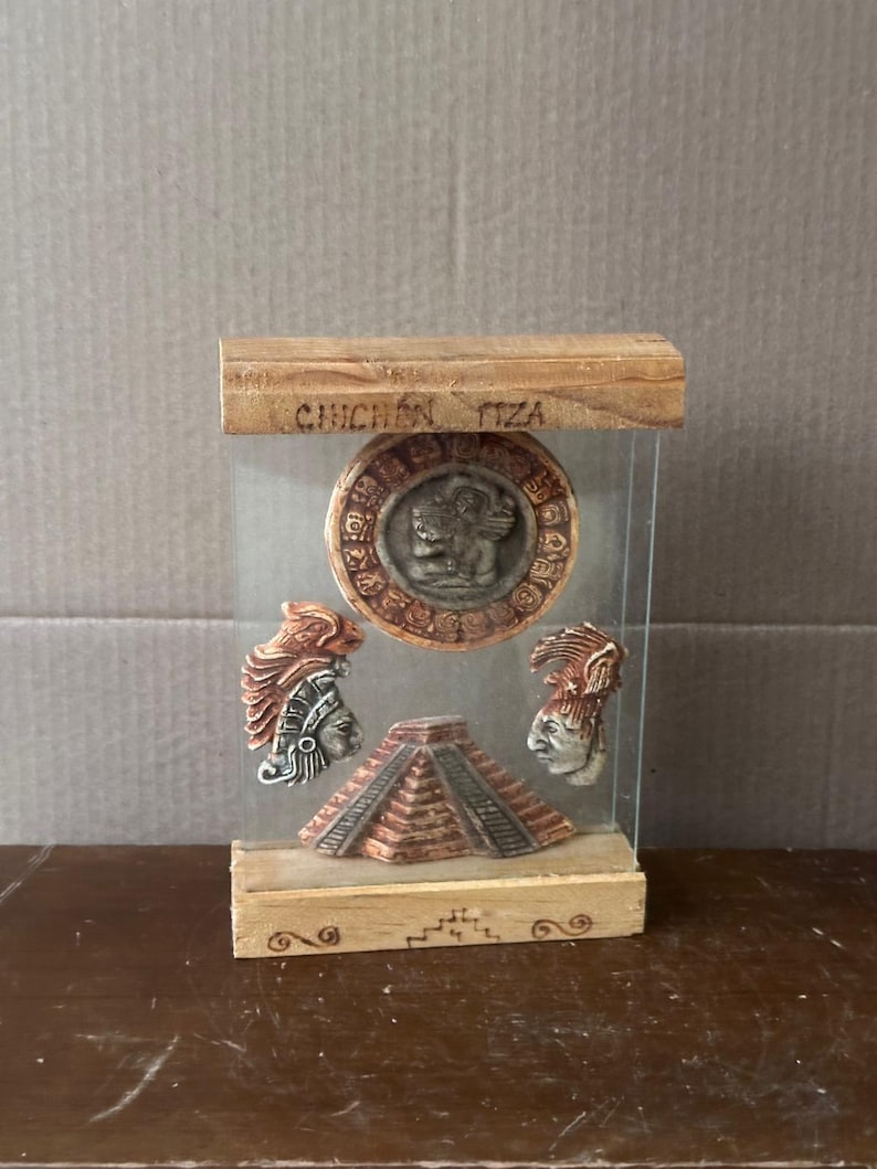 Vintage Chichen Itza Mexican Folk Art Glass Wood Shadow Box – Pyramid ...