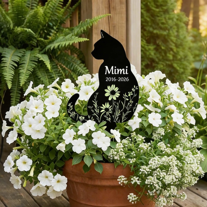 Custom Cat Memorial Stake: Personalized Metal Cat Name Grave Marker ...