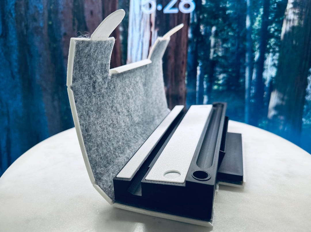 Deskmate Pro With Travel Case - Made for Remarkable Paper Pro - Etsy