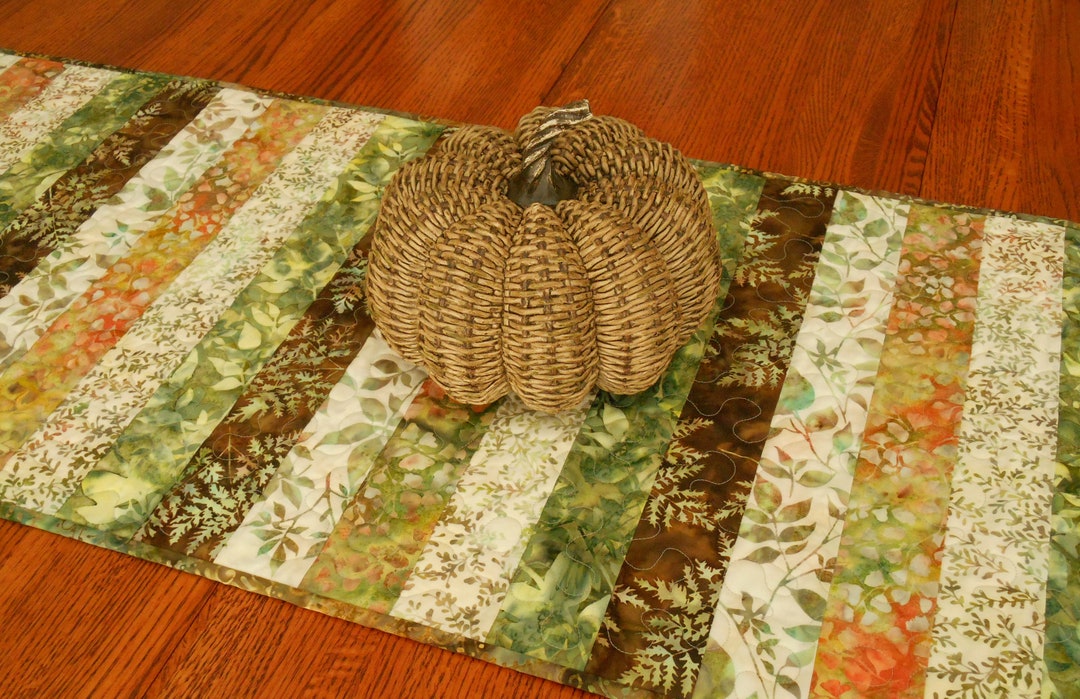 Quilted Fall Table Runner in Orange Brown Green White, Autumn Leaves ...