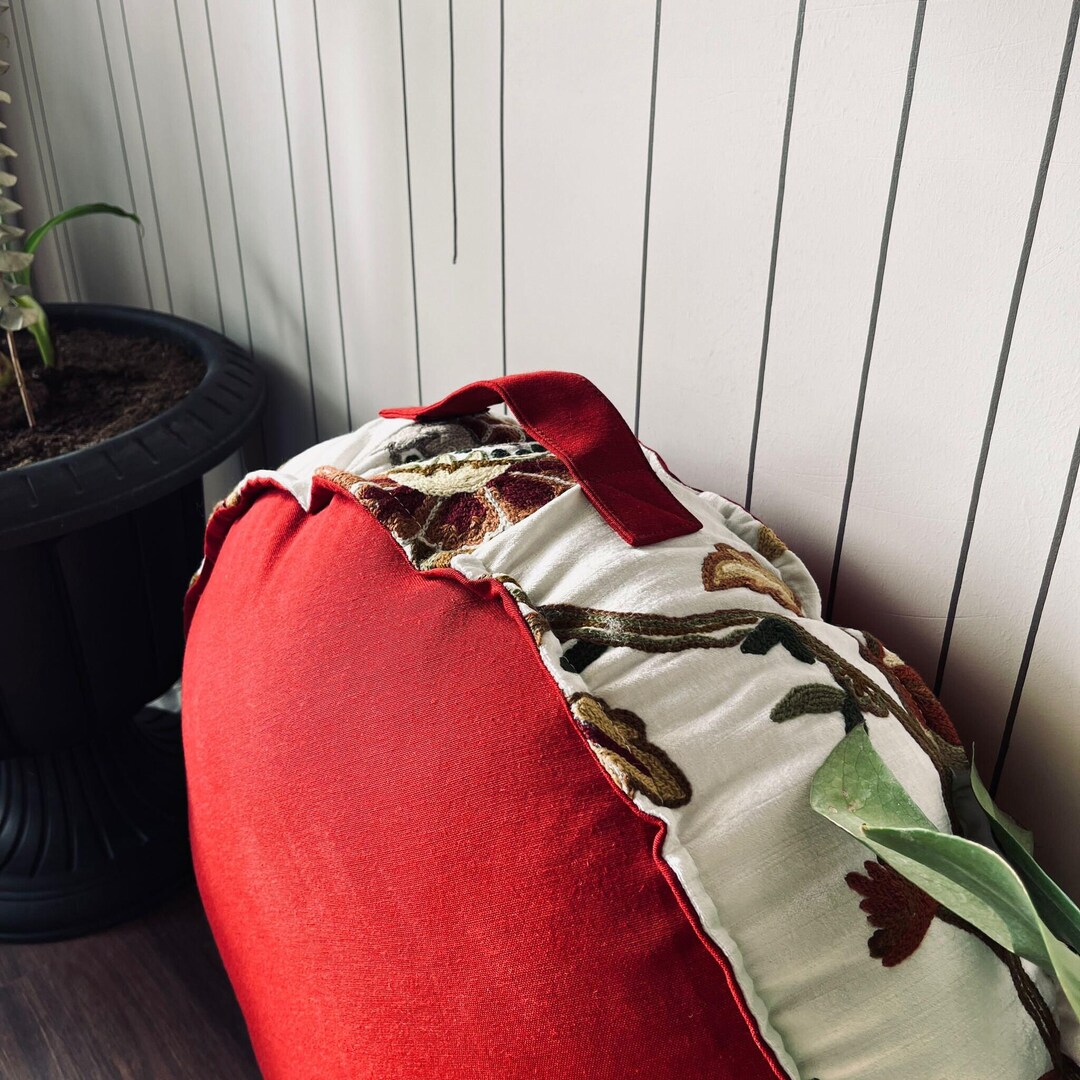 Red Stain-resistant Scatter Floor Cushions, Velvet With Suzene ...