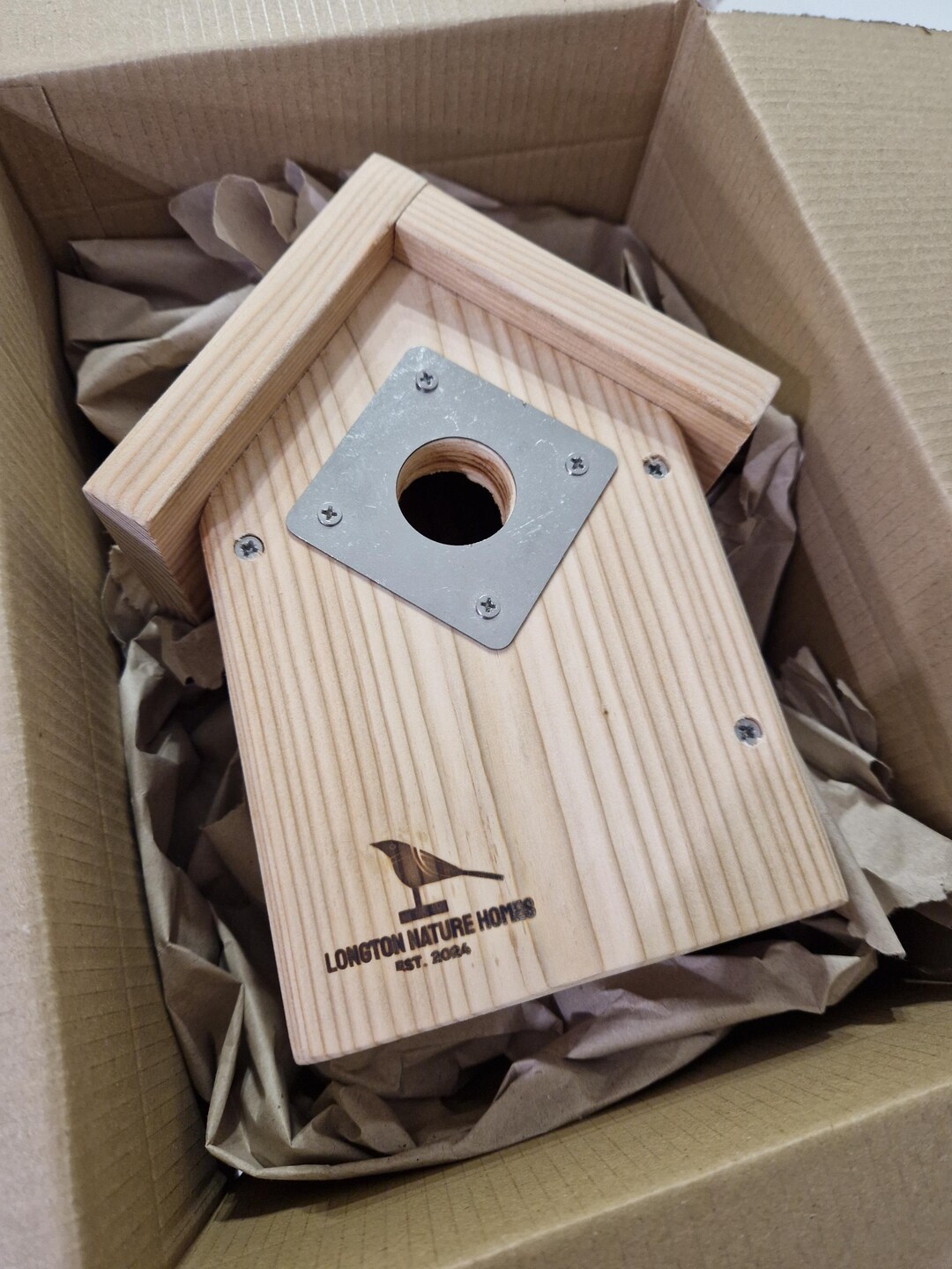 Premium Rustic Bird Nest Box - Durable LARCH Wood With Beautiful Apex ...
