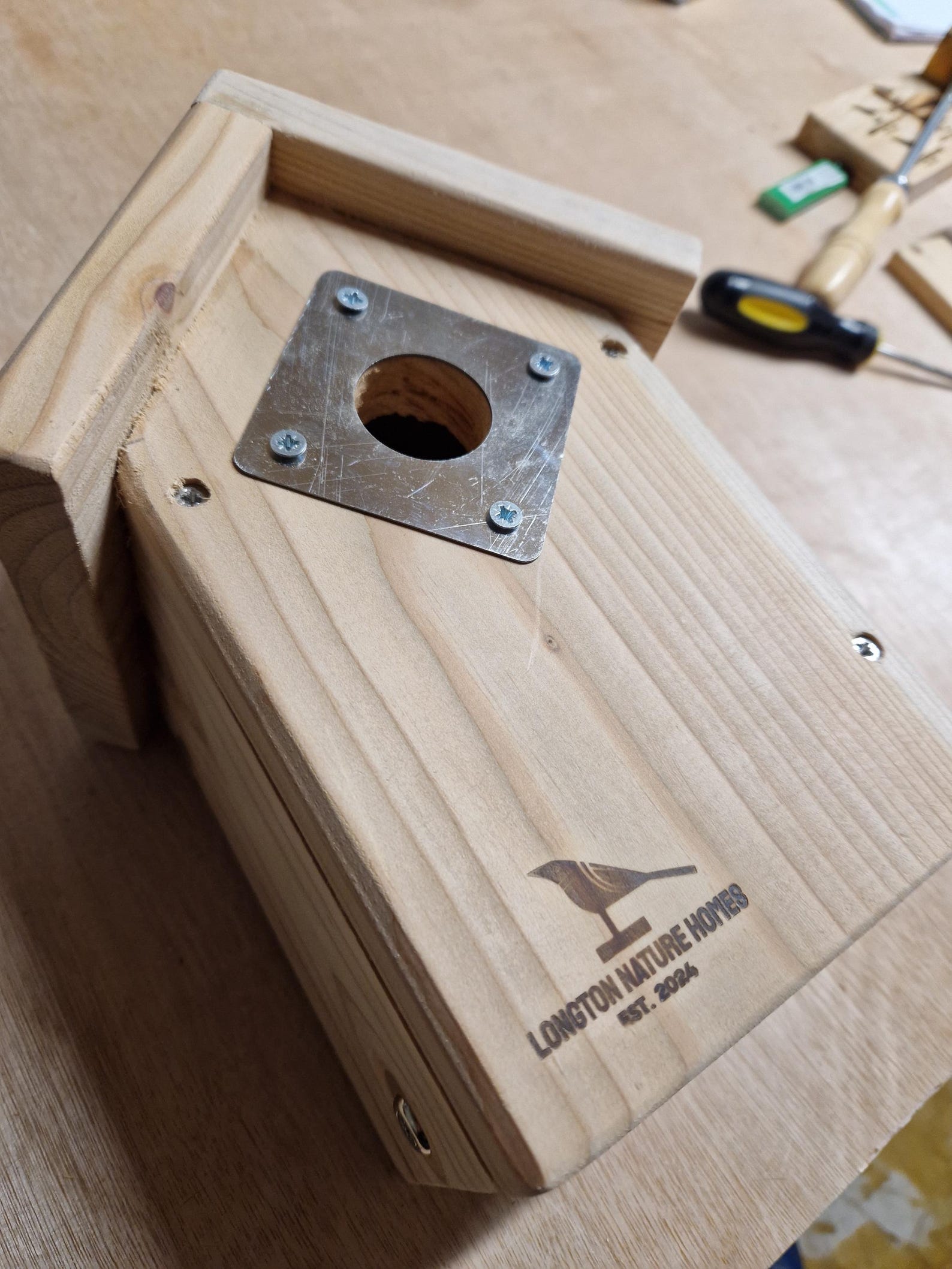 Premium Rustic Bird Nest Box - Durable LARCH Wood With Beautiful Apex ...