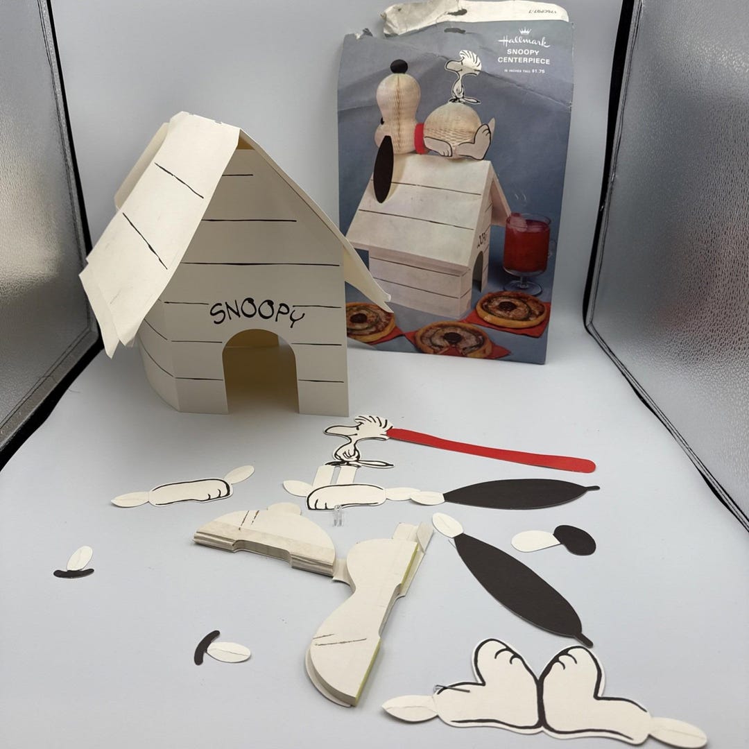 Vintage Peanuts Snoopy Doghouse Centerpiece Hallmark - Etsy