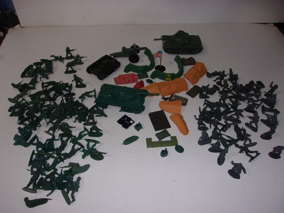 Vintage Group of Plastic WWII Toy Soldiers, Tanks - 2 Armies, Toys ...