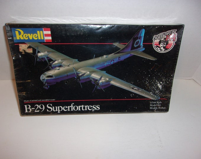 Vintage 1982 Revell B-29 Superfortress, Unbuilt Model Kit, 1:144 Scale ...