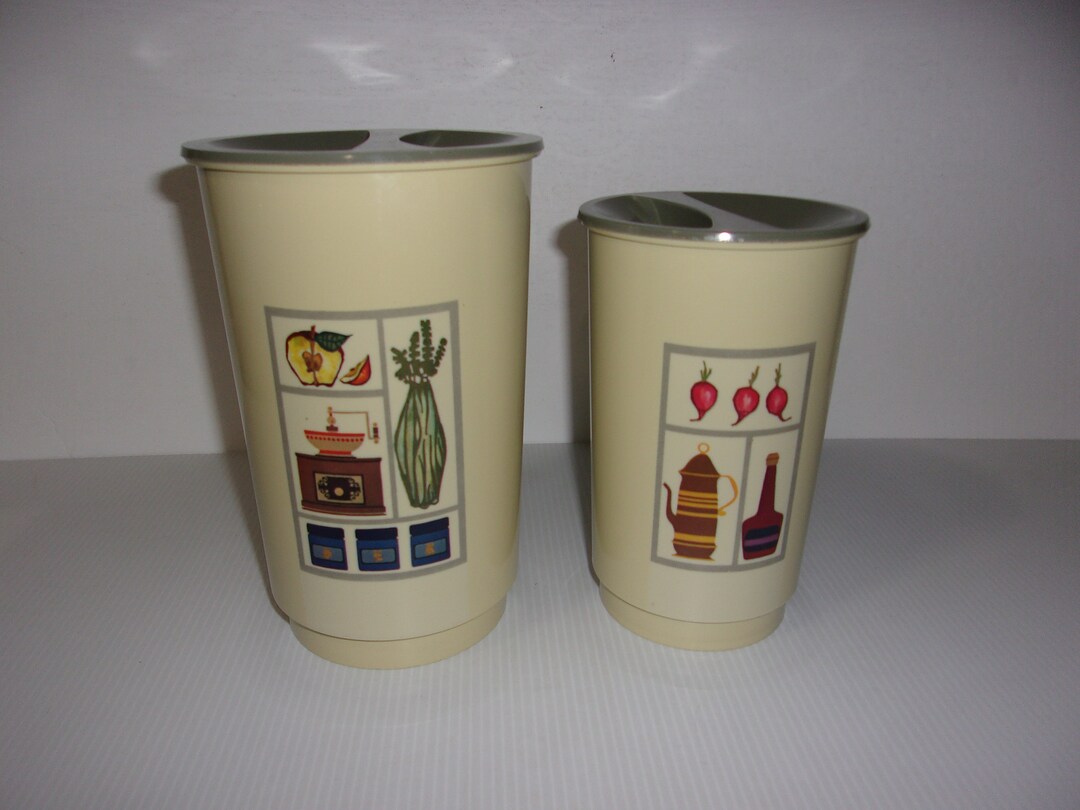 Pair of Vintage 1970's Plastic Nesting Containers - Kitchen Accessories ...