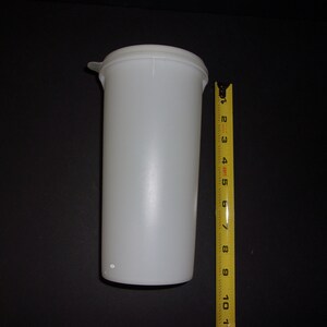Vintage 1970s 80s Tupperware White Plastic Pitcher W/ Tupperseal Lid ...