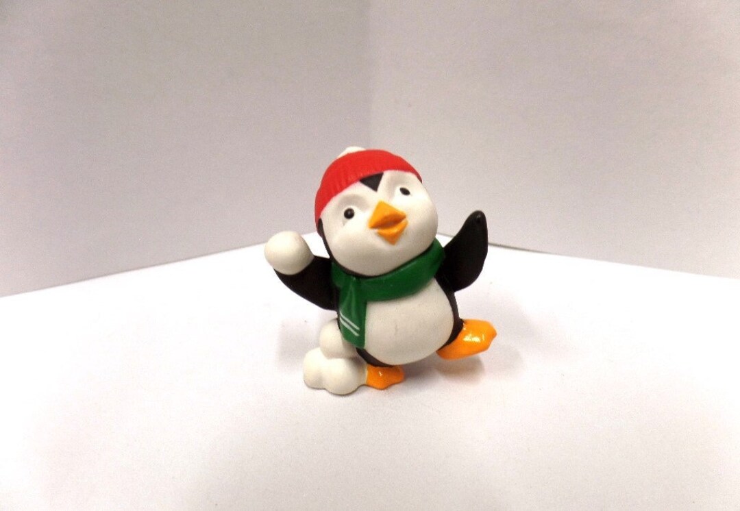 Vintage Hallmark Penguin With Snowball Christmas Merry Miniature 1994 ...