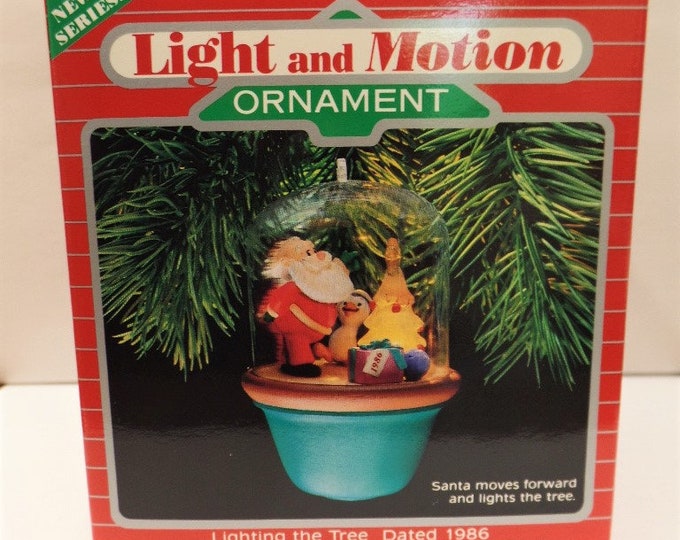 Hallmark Lighting the Tree Magic Christmas Ornament 1986 NOS 1st in ...