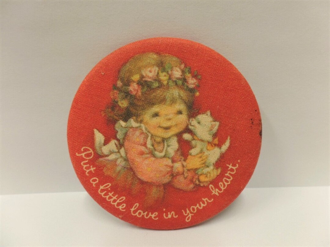 Vintage Hallmark Valentine Button 1980's NOS Put A Little Love in Your ...