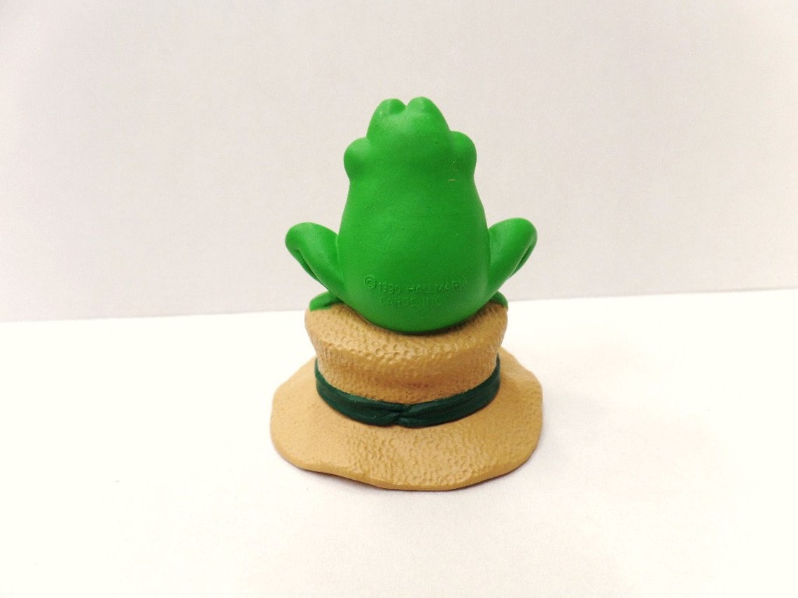 Vintage Hallmark St. Patrick's Day Frog Sitting on Hat Merry Miniature ...