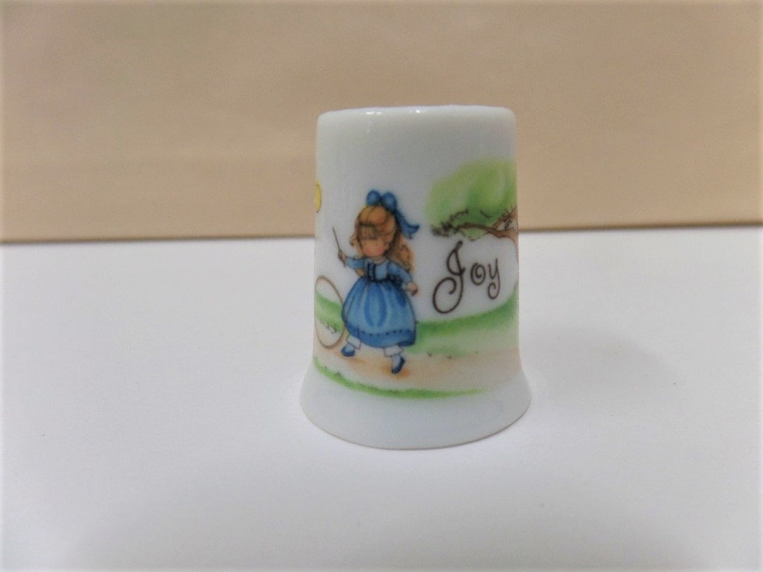 Hallmark Little Gallery Joy Fine Porcelain Thimble 1980 NOS Joan Walsh ...