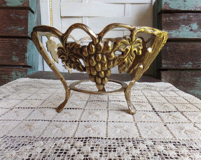 Vintage Brass Footed Display Stand Grape Vine Design Potted Plant ...