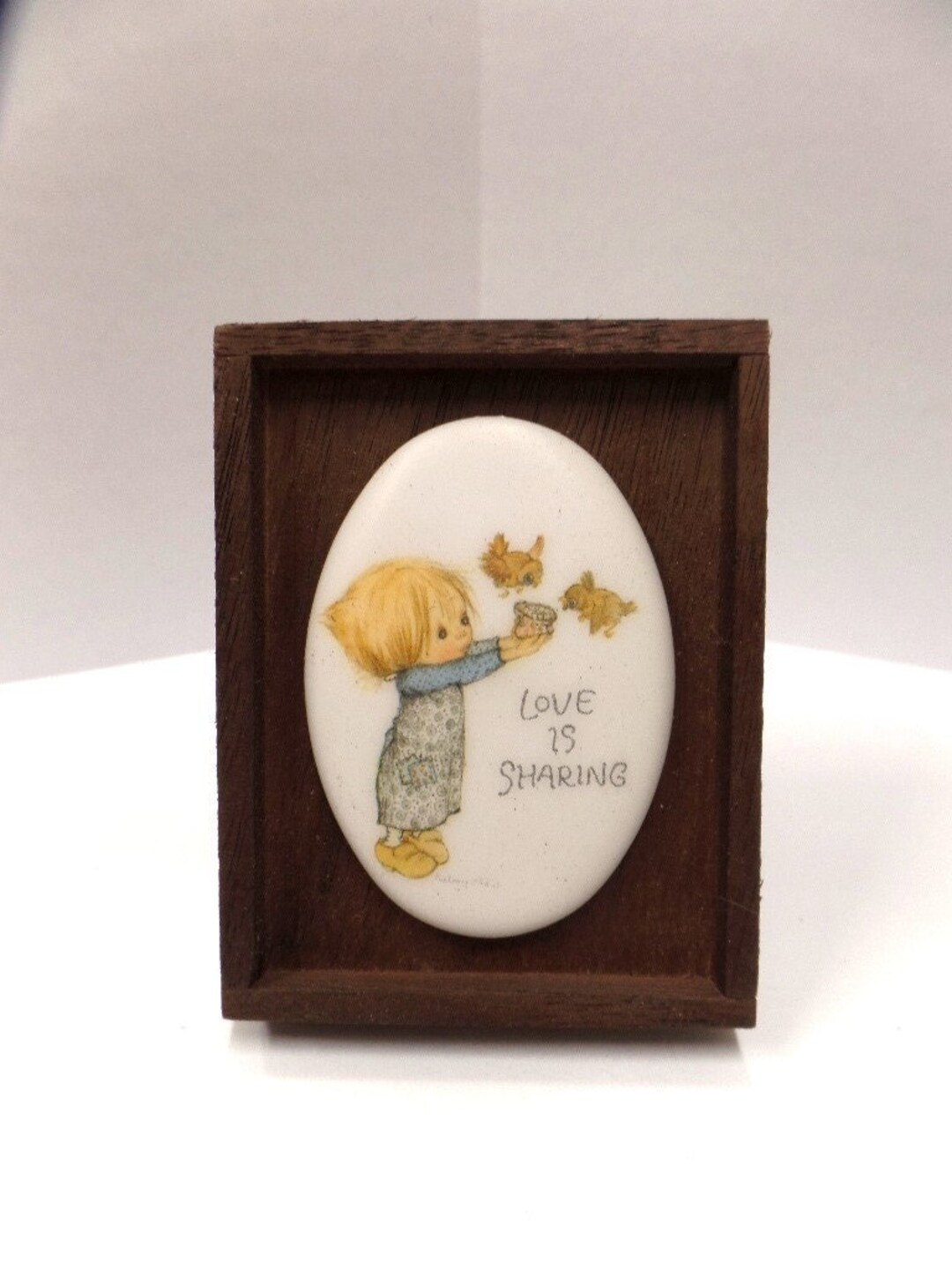 Hallmark Little Gallery Ceramica Plaque 1970's NOS Betsey Clark Love is ...