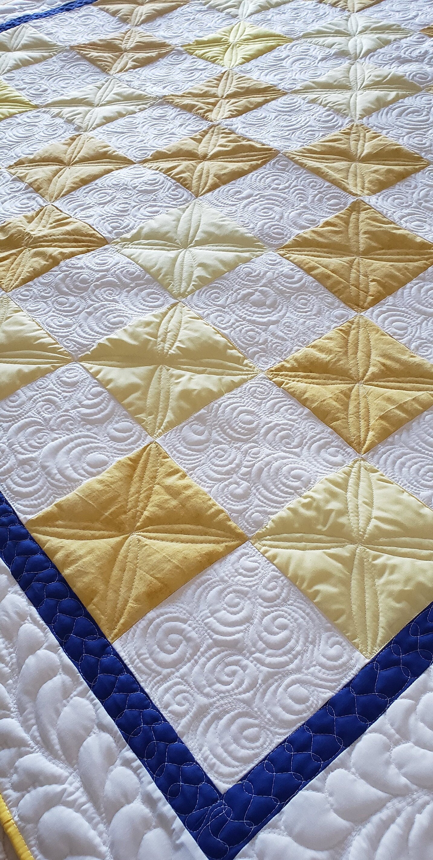 Yellow Patchwork Gold Quilt Bright Quilt White and Yellow - Etsy