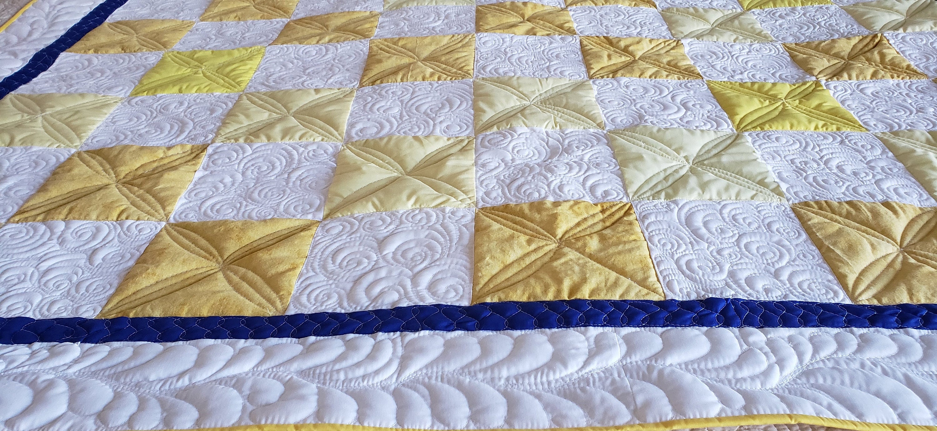 Yellow Patchwork Gold Quilt Bright Quilt White and Yellow - Etsy