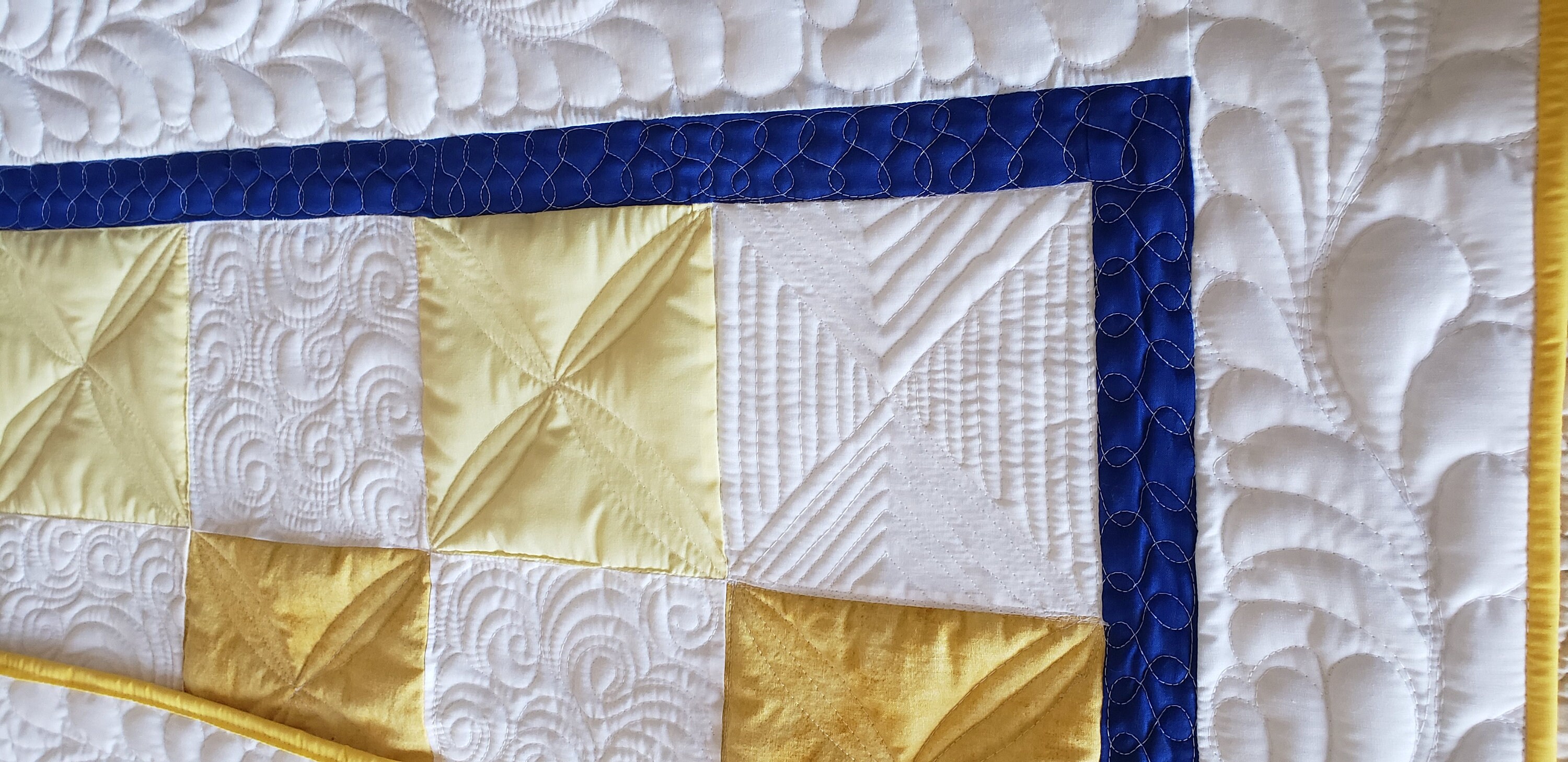 Yellow Patchwork Gold Quilt Bright Quilt White and Yellow - Etsy