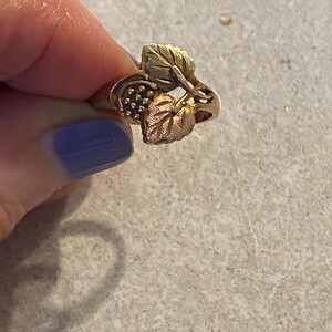 Black Hills Gold Grape Leaf Ring in 10kt Multi Golds by Landstrom Co - Etsy