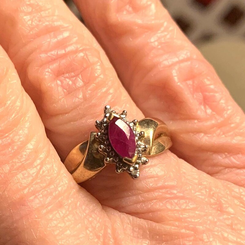Small Ruby Ring - Etsy
