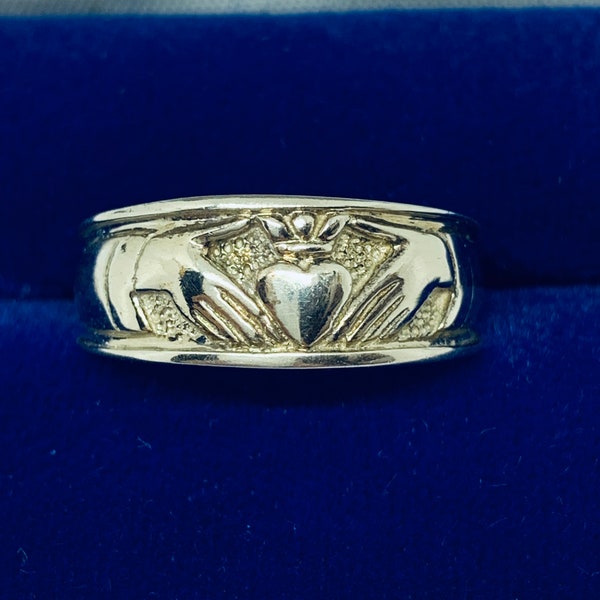 Irish Wedding Ring - Etsy