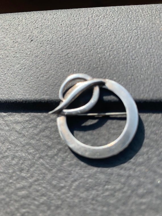 Initial”D”. Sterling silver pin/brooch, Lenore Dosk… - Gem