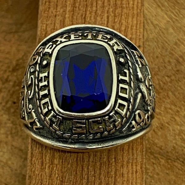 1977 Class Ring - Etsy
