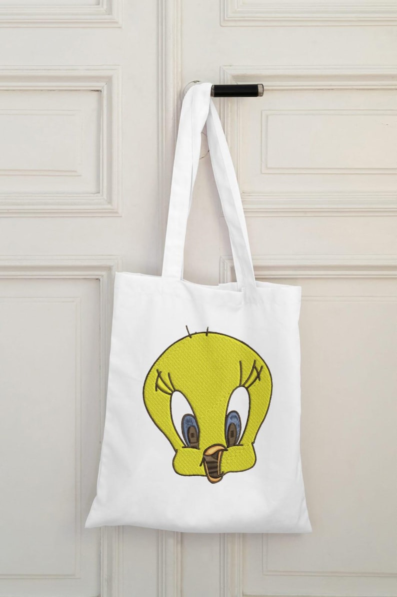 Looney Tune Tweety Bird Flying Embroidery Design, Looney Tune ...