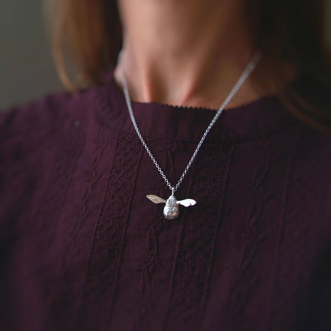Bee Necklace | Sterling Silver Bumble Bee Pendant - Etsy